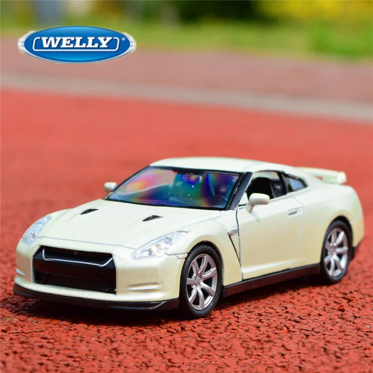 Nissan GT-R Diecast Model by Welly (1:36 Scale)